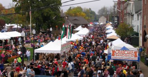 Applefest crowds exceed expectations and break records despite light rain