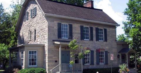 Historical Warwick walking tour maps now available