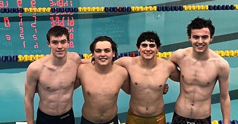 Warwick’s swim team rakes in the wins