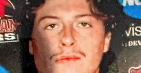 Warwick grad plays hockey for the pros