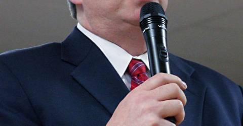 Dan Castricone announces bid for Congress