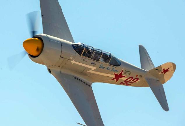 Warwick native wins Silver Unlimited class air race at Reno