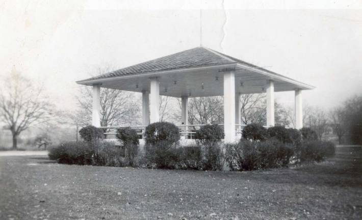 New bandstand in Stanley-Deming Park nears completion